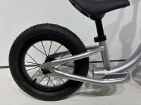 China No Brake Kids Childs Pedal Less Bike 2 Wheel Design For Developing Balance Skills for sale