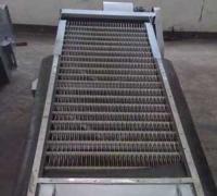 China Industrial Cleaning Machine with 0.5 to 3 Meters Rack Width Compatibility and High-strength Steel Corrosion-resistant Components for Automatic or Manual Control for sale