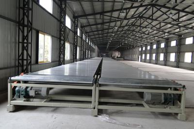 China Continuous Polyurethane Soft Sponge Foaming Production Line with 13 Material Groups, 980-2250mm Width, 8-100kg/m³ Density for sale