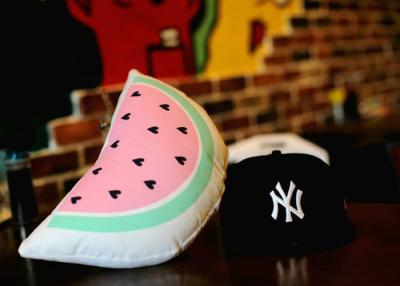 China Fully Filling Tooth Watermelon Plush Pillow / Watermelon Soft Toy EN71 Approved for sale