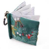 China Not Tear One Year Old Baby Toys Stereo Tail With Sound Paper English Textbook for sale