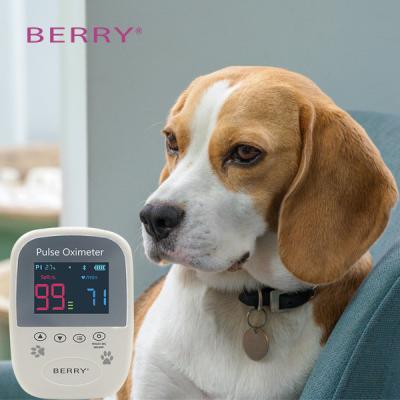 China Veterinary Handheld Pulse Oximeter SpO2 Monitor for Dog Cat Horse 14hr Battery for sale