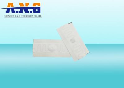 China Smart Impinj 4QT Fabric Woven Rfid Laundry Tag For Apparel Garment Tracking for sale