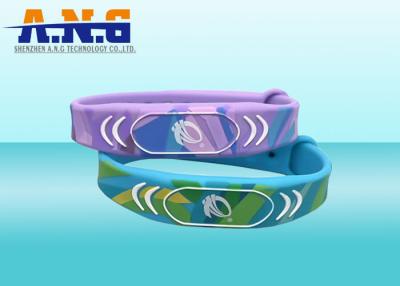 China Soft Skin-Friendly Silicone RFID Bracelet for SPA or Event Access Control for sale