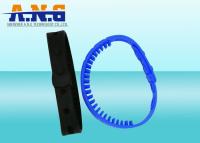China Long Range up to 8 Meters Waterproof Soft RFID UHF Silicone Wristband for sale