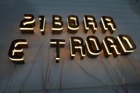 China Golden LED Edge Lit Signs Electroplated Brass Finished UL CE RoHs Certified for sale