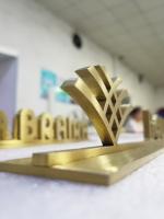 China 200*800mm Event Directional Signage Acrylic / Aluminum For Highway Road for sale