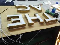 China Custom 3D LED Letter Signs Aluminum / Acrylic Material 50000 Hours Lifetime for sale