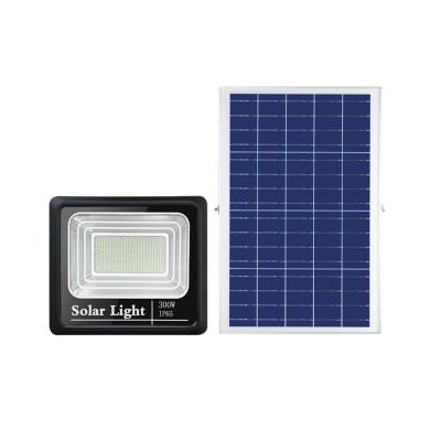 China 400Lm SAA Solar Panel Flood Lights 32WH Battery Operated Outdoor Remote Control for sale