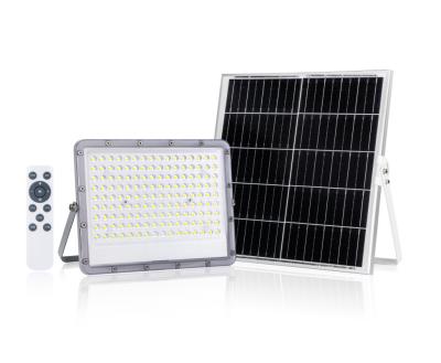 China 32WH 6500K Solar Panel Flood Lights 170lm/W LED Solar Flood Lamp for sale