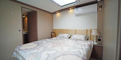 China Ultimate Luxury Off Road Trailers RV Spacious Comfortable Medium Trailer RV for sale