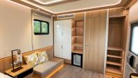 China Custom Camper Trailer Customizable Tires Travel Hotel Trailers RV for sale