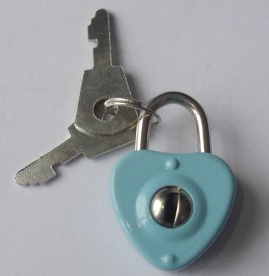 China Blue heart shape lock for sale/ padlock with heart shape for sale