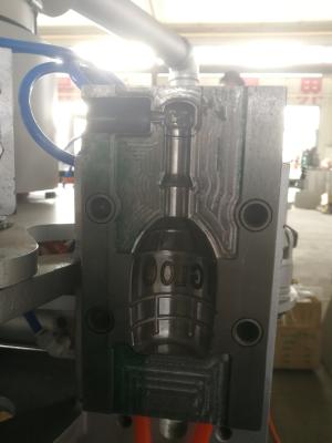 China 1000ml HDPE Liquid Bottle Blow Mould 6 Cavity S136 Steel for Rotary Blow Molding Machine for sale