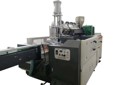 China Automatic HDPE Bottle Blowing Machine 40kg/h 15kW Rotary Blow Molder for sale