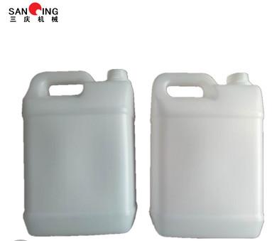 China HDPE Blow Molding Machine 5L 2 Station Plastic Bucket Making 3.5x2.1x2.2m for sale