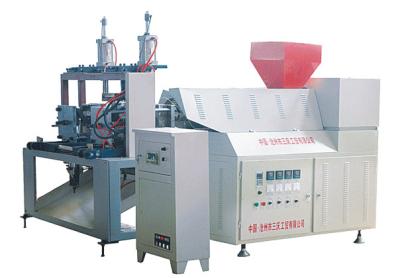 China Middle Sized Reciprocating LDPE Plastic Blow Molding Machine 6 Molds 3000 Pcs Per Hour for sale