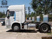 China New Sinotruk HOWO 290HP 4×2 High Roof Tractor Truck for Sale in Uganda – CIF Mombasa Price for sale