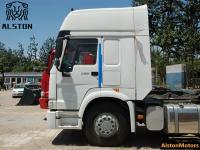 China New Sinotruk HOWO 290HP 4×2 High Roof Tractor Truck for Sale in Uganda – CIF Mombasa Price for sale