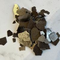 China Light Yellow Electrolytic Manganese Flakes For Steelmaking Deoxidizer Ferroalloy Products for sale