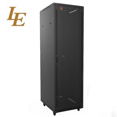 China LE 18U 32U 42U Server Rack 19 Inch Network Cabinet with 800kg Load Capacity and Multiple Size Options for sale