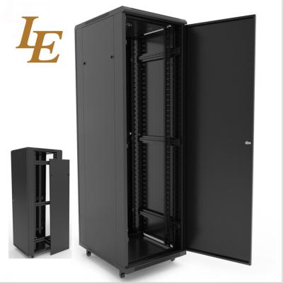 China High Capacity 42u Server Rack Cabinet With Easy Installation And Cable Management for sale