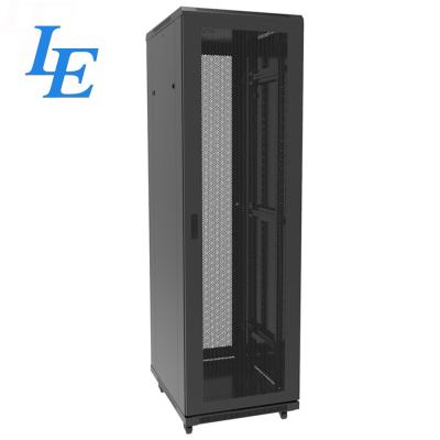China Cooling Data Center Floor Mount Server Rack Static Loading 800kg Width 600mm for sale
