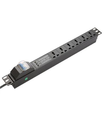 China Universal Power Monitoring PDU 13A 250VAC with 6 Output Sockets for Server Rack Power Distribution for sale