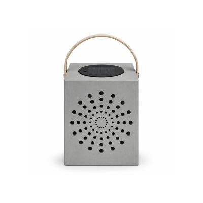 China IP65+ Solar Table Lantern with Radial Perforated Pattern and 48 Hours Working Time for Outdoor Patio and Garden Use for sale