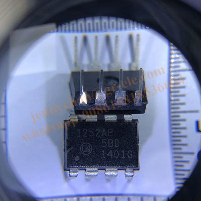 China New original NCP1252ADR2G patch SOP8 pin 1252A power switch chip IC for sale