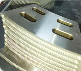 China Carton Machinery Production Line Crusher Blades High Wear Resistance for sale