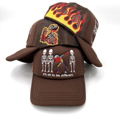 China Polyester Foam 5 Panel Trucker Hat Beautifully Embroidered Snapback Cap for sale