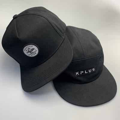 China Custom Flat Brim 5 Panel Snapback Caps Embroidered Patch Structured Hat Adjustable for sale