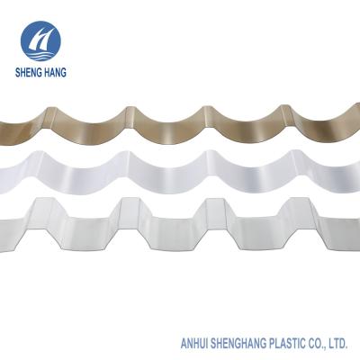 China Clear Corrugated Polycarbonate Greenhouse Roof Panels 0.8mm 50um Anti UV for sale