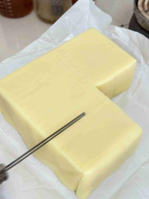 China 5kg Hot Melt Adhesive Blocks for Labels & Stickers - Nontoxic, 0.5-12.5kg Options, Eco-Friendly Industrial Adhesive for sale