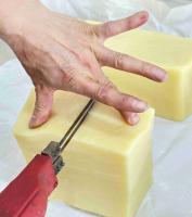 China Lightweight Hot Melt PSA Adhesive Blocks 0.5-5kg for Courier Bag Sealing with High Initial Tack and Shear Strength for sale