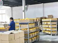 China Mildewproof Hot Melt Adhesive Blocks 0.5-12.5kg HMPSA for Freezer Labels -10℃ to -20℃ Temperature Range for sale