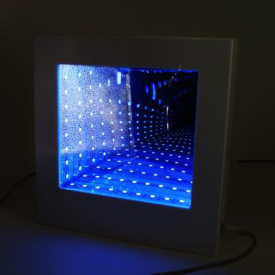 China 400x400mm Acrylic Modern Infinity Mirror Minimalist 2 In 1 With Cutting Service for sale