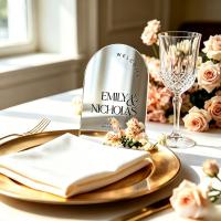 China Lightweight Arch Acrylic Plaque Stand UV Printed For Wedding Table Decor for sale