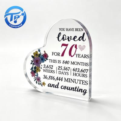 China Personalized Heart Clear Acrylic Standing Sign, UV Printed Acrylic Plaque for Party Keepsake Gift for sale