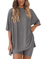 China Lightweight comfortable Ladies Casual T-shirts made from soft breathable fabric suitable for daily and retail distribution for sale
