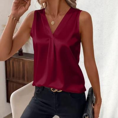 China Lightweight and Comfortable Women's T-Shirt with Flattering V-neck Design for Casual Wear for sale