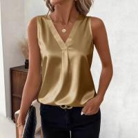 China Lightweight and Comfortable Women's T-Shirt with Flattering V-neck Design for Casual Wear for sale