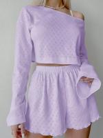 China Skin-friendly and soft highly stretchy breathable women's loungewear two-piece set with long-sleeve top and shorts for sale