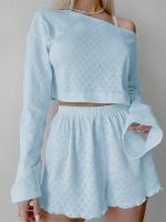 China Skin-friendly and soft highly stretchy breathable women's loungewear two-piece set with long-sleeve top and shorts for sale