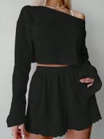 China Skin-friendly and soft highly stretchy breathable women's loungewear two-piece set with long-sleeve top and shorts for sale