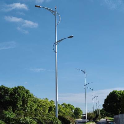 China Customizable Street Light Pole Design with Hot-Dip Galvanized Steel Material for sale