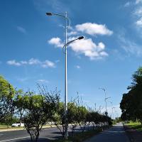 China Galvanized Steel Single Or Double Arm 20 Feet Street Light Pole With Painting for sale