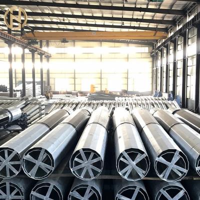 China 161KV 25mm SS400 Galvanized Gi Octagonal Street Light Pole  ISO10474 for sale