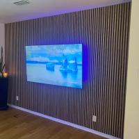 China Noise Reduction Acoustic Wood Slat Panels 21mm Natural Soundproof Ceiling Panel for Hall for sale
